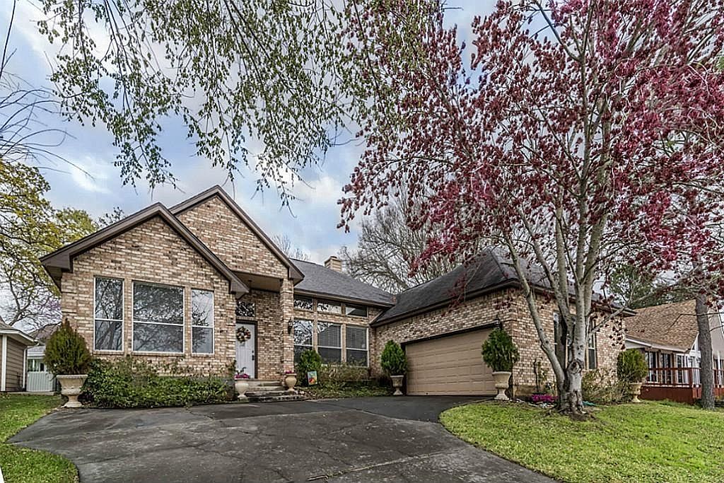 7086 Kingston Cove Ln, Willis, TX 77318 | Zillow