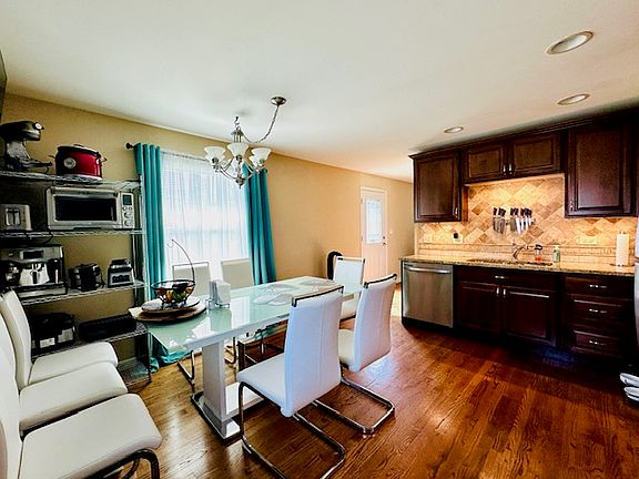 20572 N Horatio Blvd, Prairie View, IL 60069 | Zillow