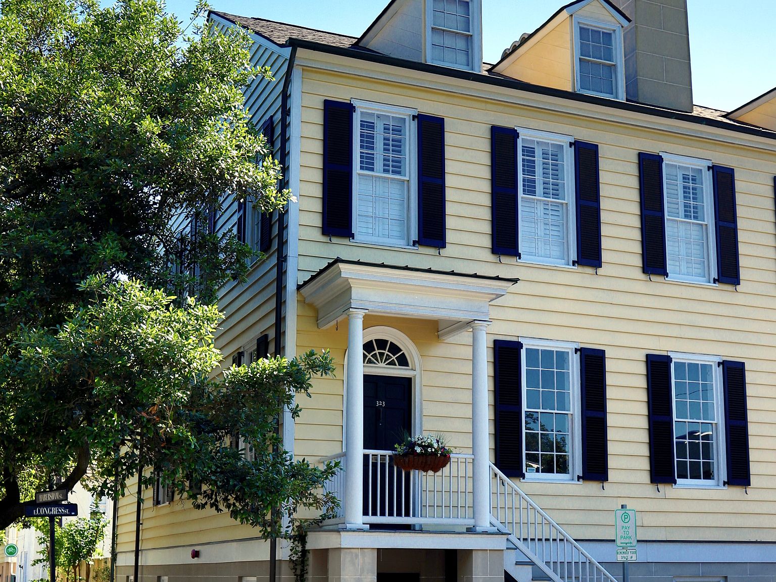 323 E Congress St, Savannah, GA 31401 | Zillow