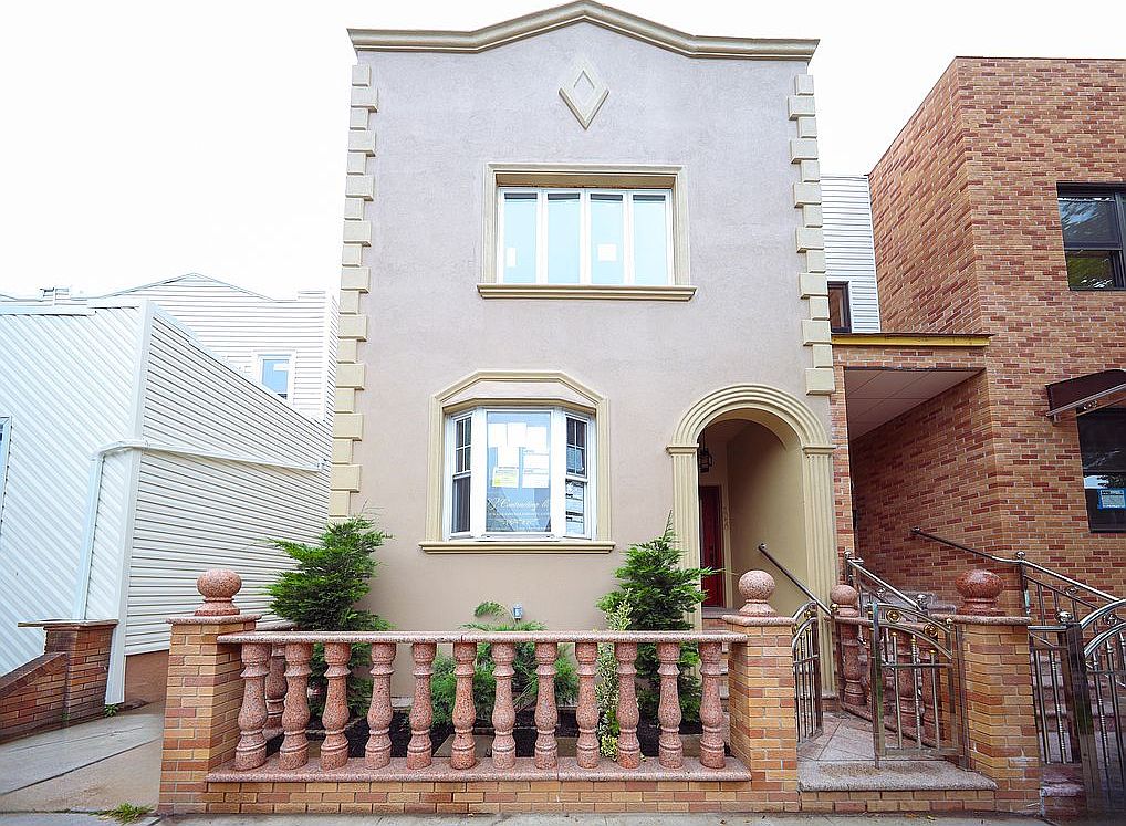 2050 71st St #1, Brooklyn, NY 11204 | Zillow