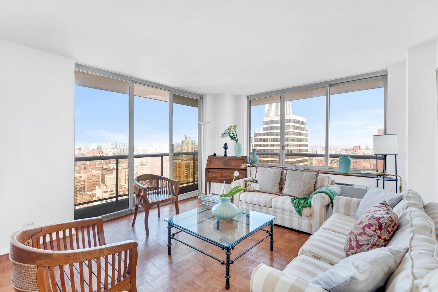 200 East 89th Street #30B in Yorkville, Manhattan | StreetEasy