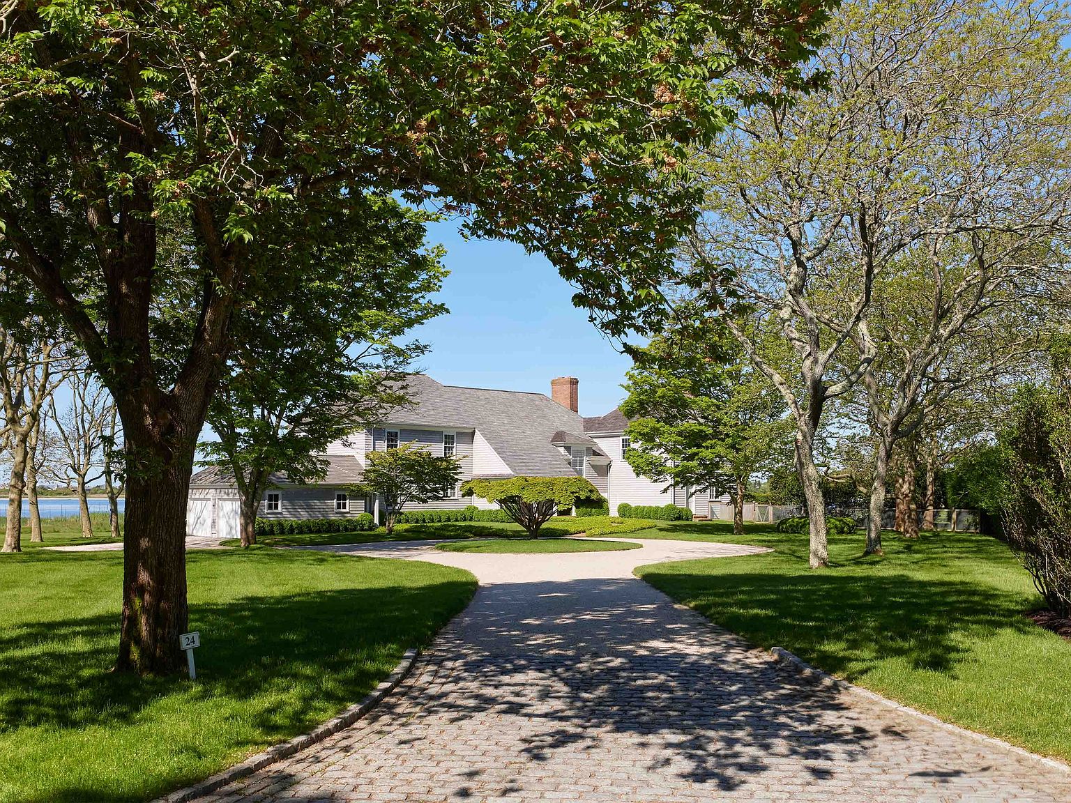 24 Chauncey Close, East Hampton, NY 11937 | Zillow