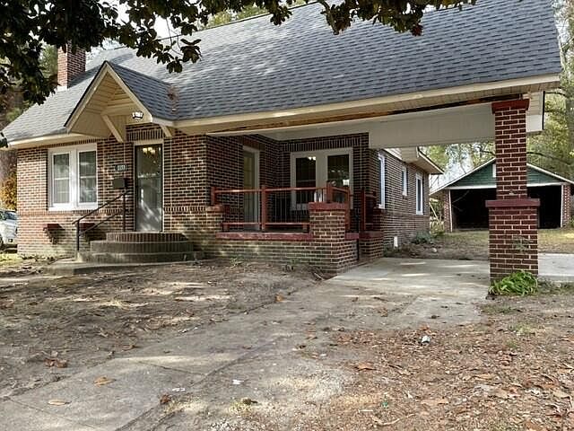 1153 E Broad St, West Point, MS 39773 | MLS #23-2128 | Zillow