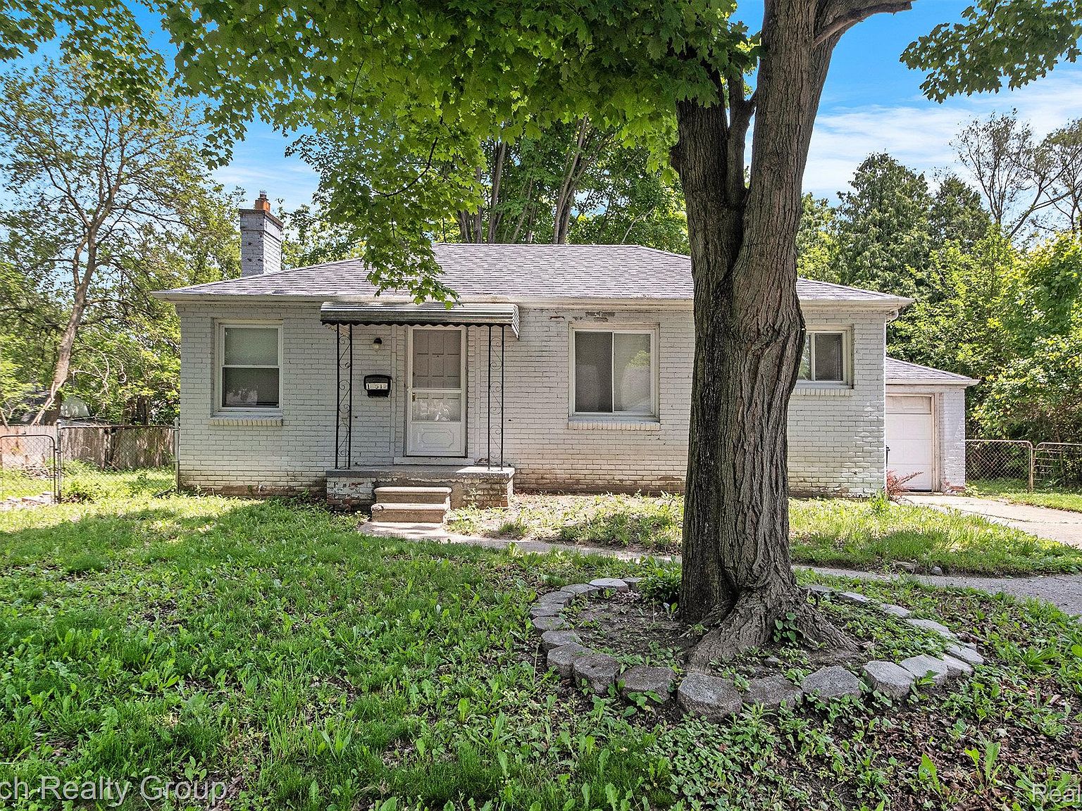 19512 Garfield, Redford, MI 48240 | Zillow