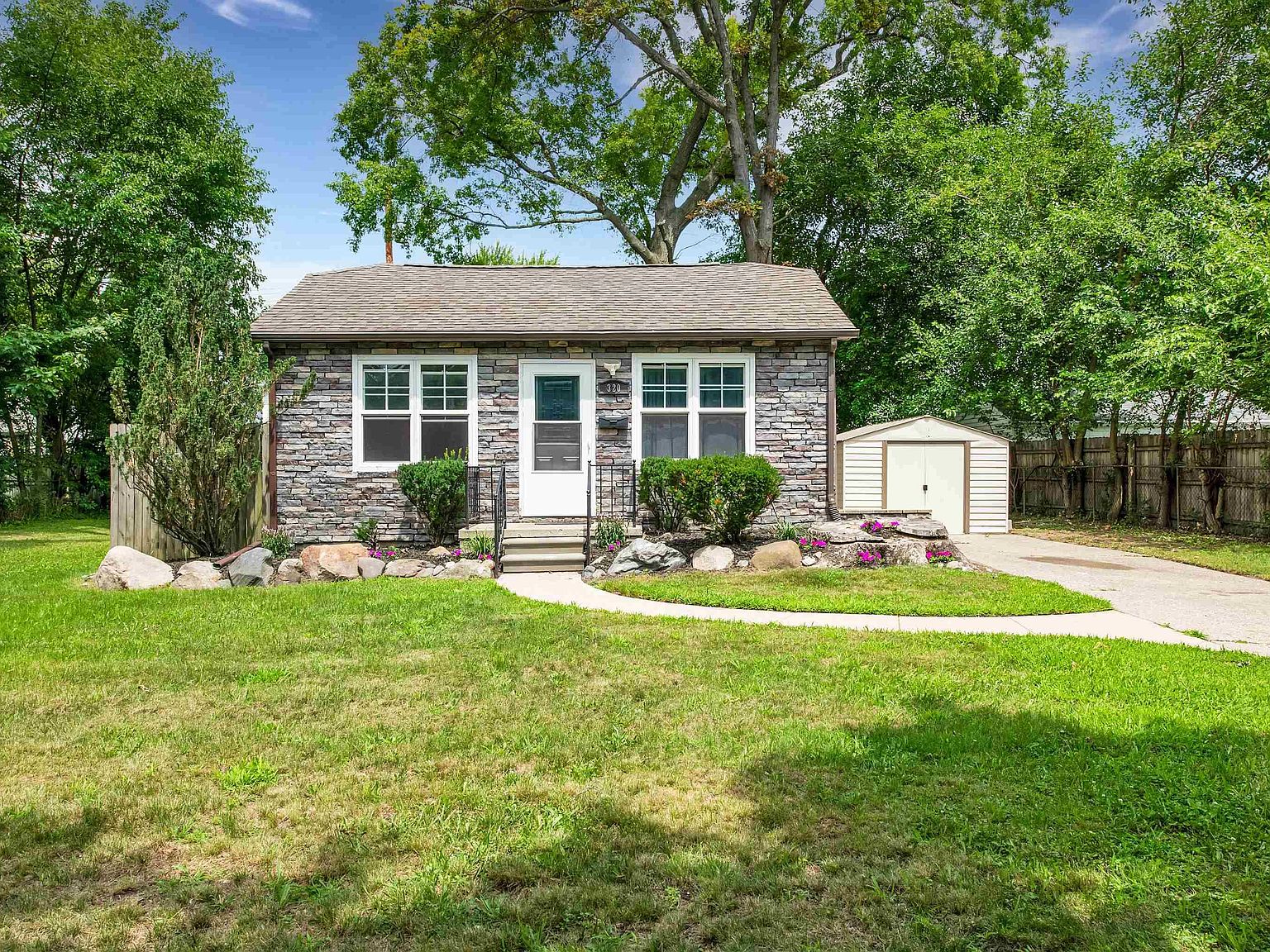 320 W Bernhard Ave, Hazel Park, MI 48030 | Zillow