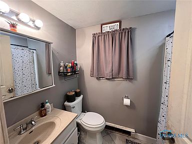 5643 Marshall Rd, Sylvania, OH 43560 | Zillow