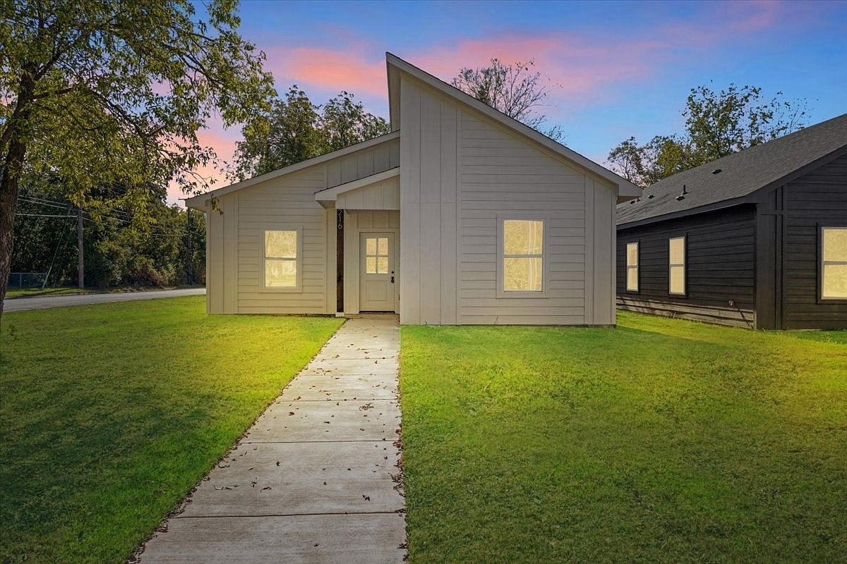 216 E Park Ave, Sherman, TX 75090 | Zillow