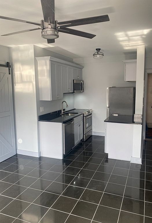 140 Chestnut St APT 316, Springfield, MA 01103 | MLS #73293103 | Zillow
