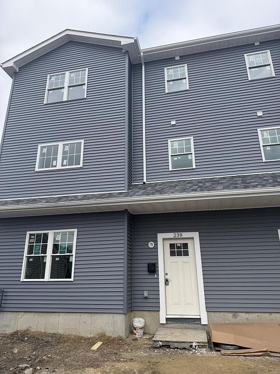 238 Beattie St, Fall River, MA 02723 | Zillow