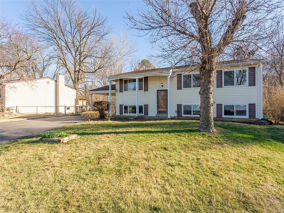 11998 Brookmont Dr, Maryland Heights, MO 63043 | Zillow