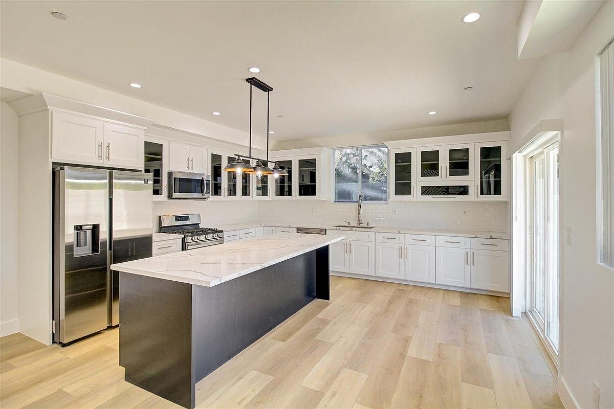 3018 West Blvd, Los Angeles, CA 90016 | Zillow