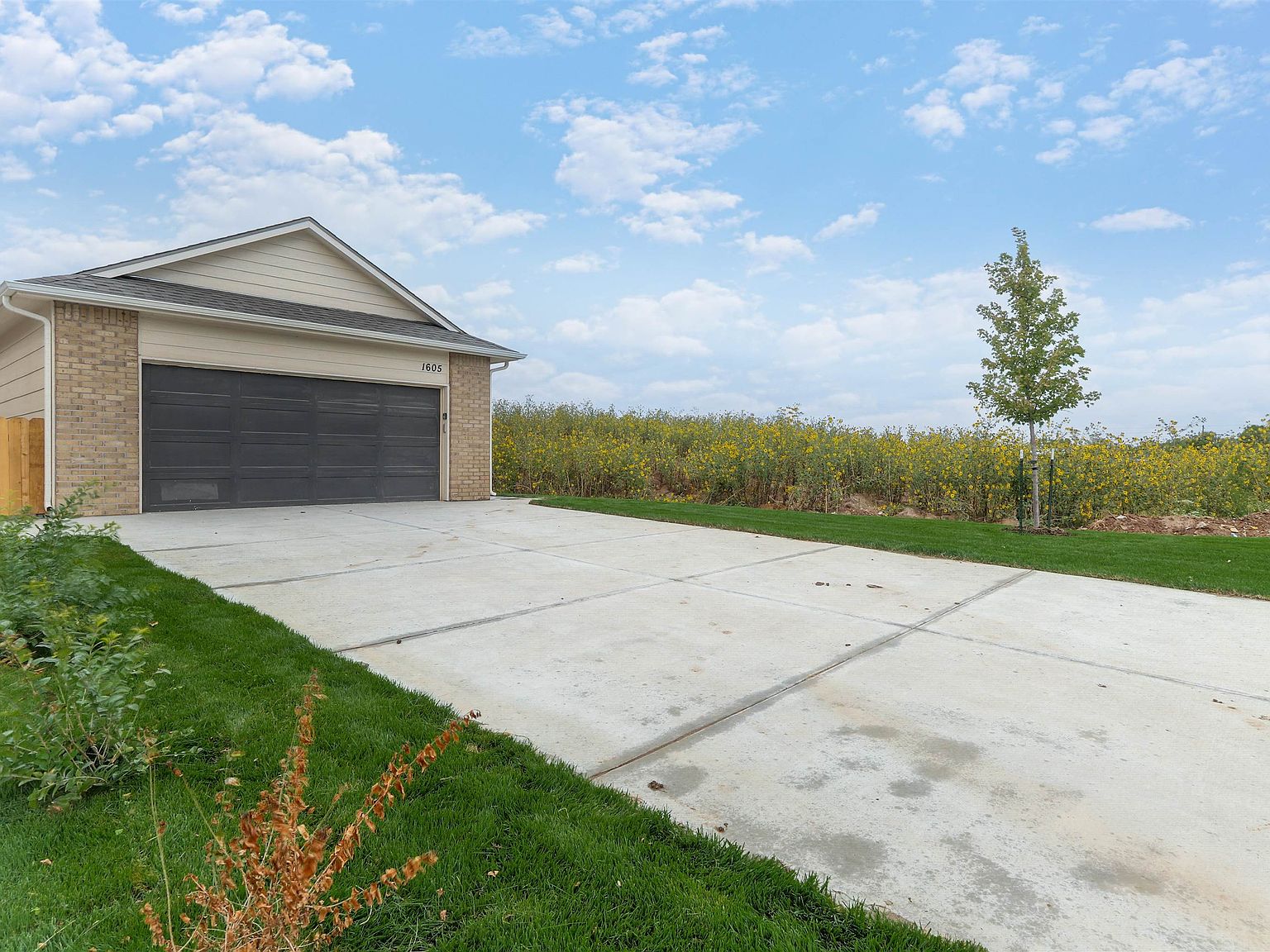 1594 S Limuel Cir, Wichita, KS 67235 | Zillow