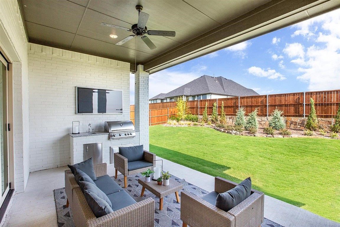 4605 Paintbrush Way, Aubrey, TX 76227 | MLS #20395977 | Zillow