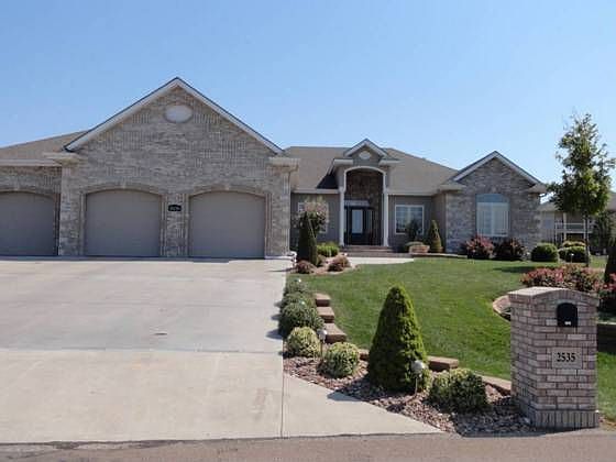 2535 Dundee Ln, Salina, KS 67401 | Zillow