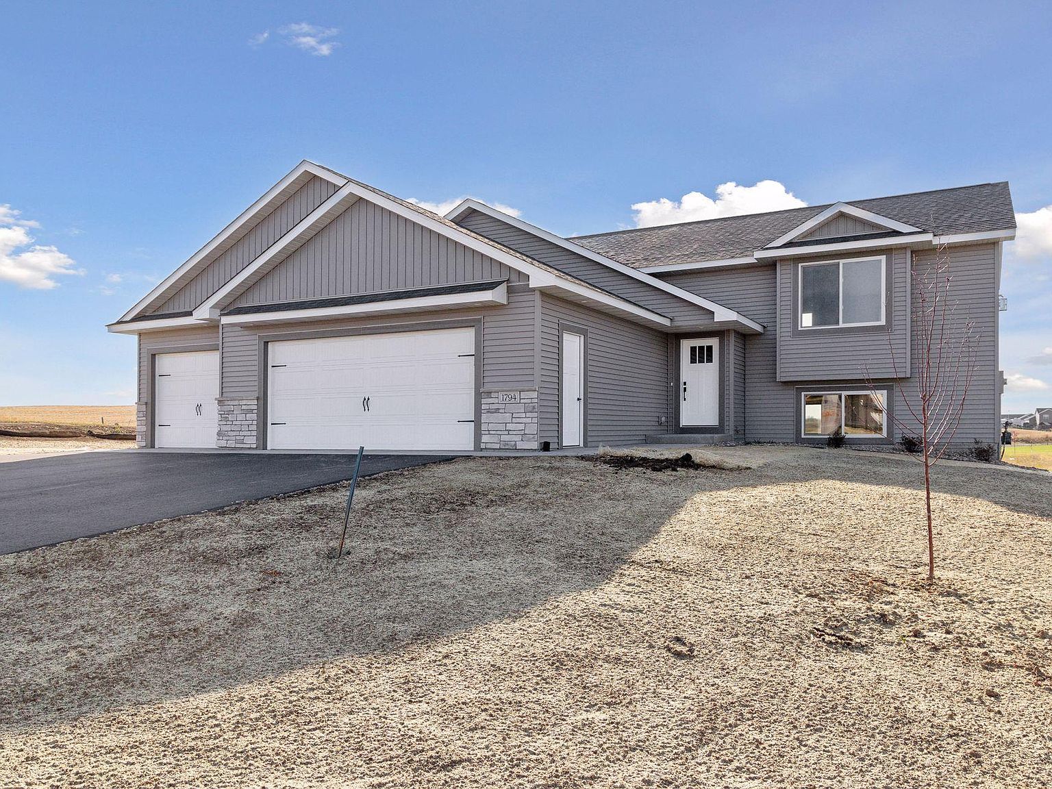 570 Gopher Ct, New Richmond, WI 54017 | Zillow