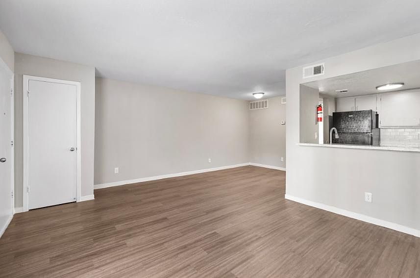 3203 Lazy Spring Dr #1002, Houston, TX 77080 | Zillow