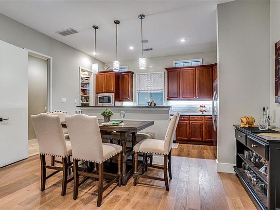 2335 Clark St, Dallas, TX 75204 | Zillow