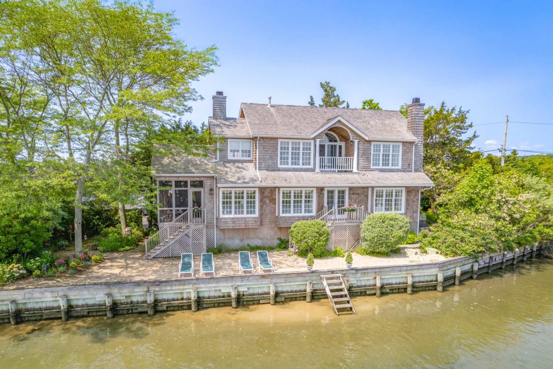 295 Towd Point Rd, Southampton, NY 11968 | Out East
