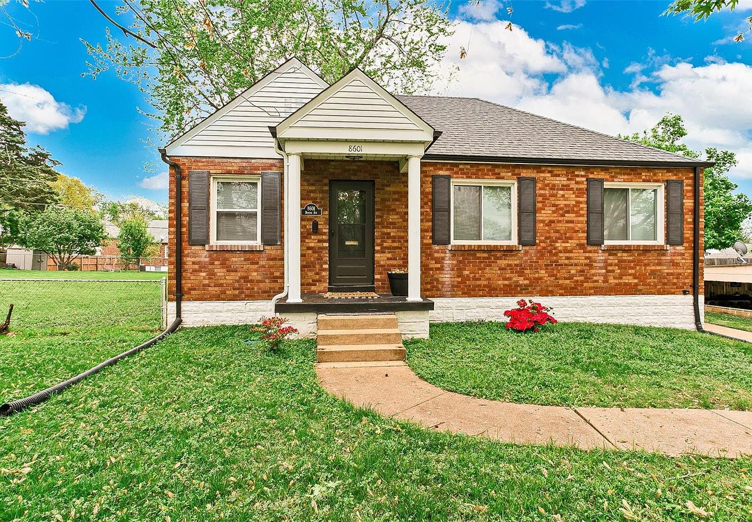 8601 Deming Ave, Saint Louis, MO 63123 | Zillow