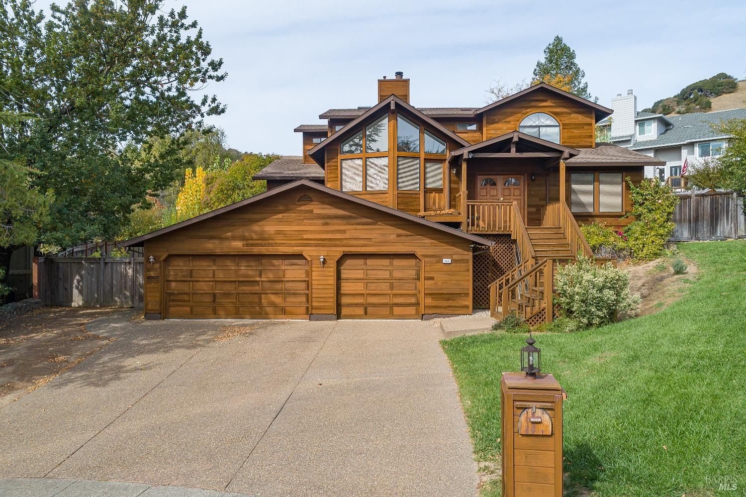 260 San Ramon Way, Novato, CA 94945 | MLS #323908240 | Zillow