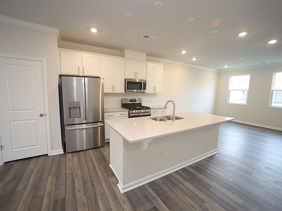 2300 Stevens Pass Sta Apex NC | Zillow