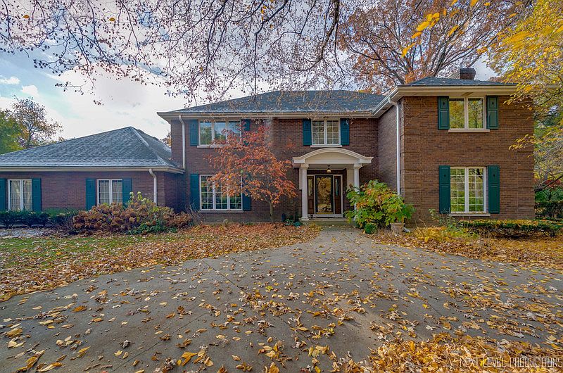 2S550 Heaton Dr, Batavia, IL 60510 | MLS #11980502 | Zillow