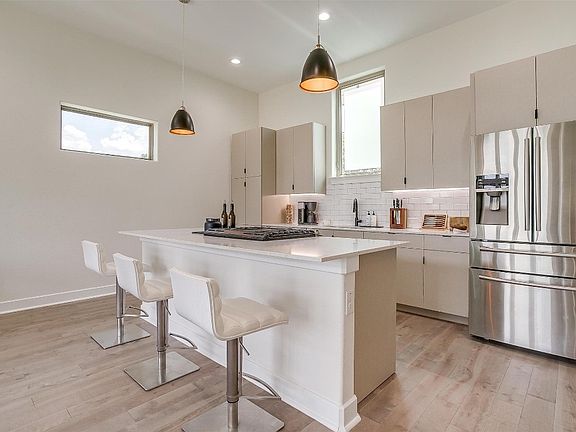 3231 Elihu St #101, Dallas, TX 75210 | MLS #20442377 | Zillow