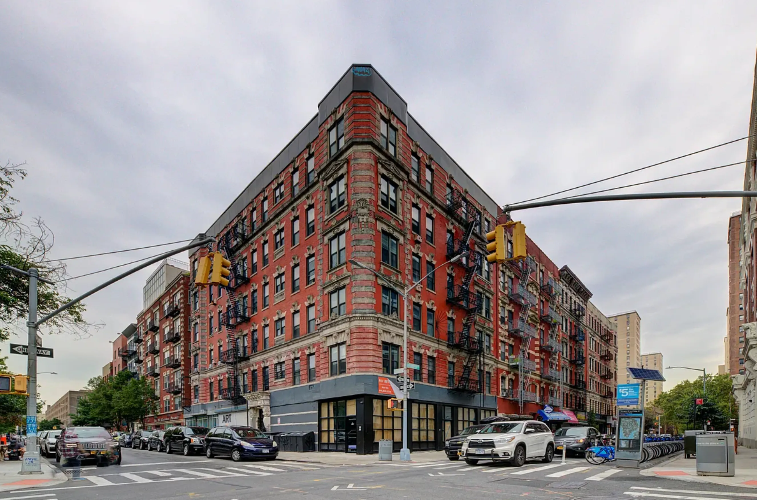 198 Rivington #4F in Lower East Side, Manhattan | StreetEasy