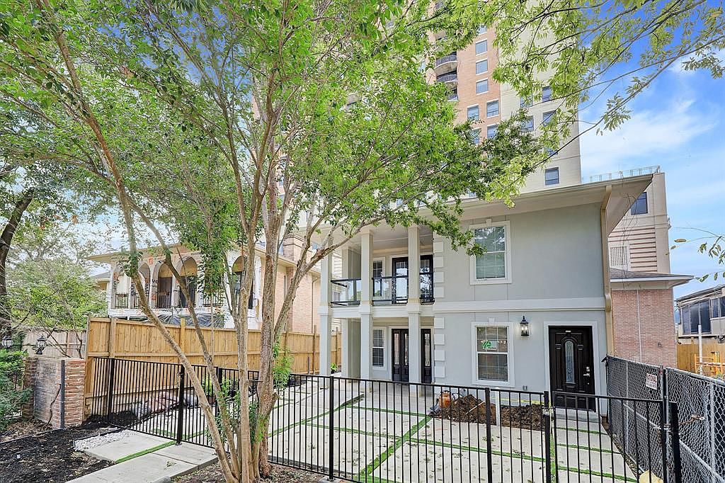 6327 Riverview Way, Houston, TX 77057 | Zillow