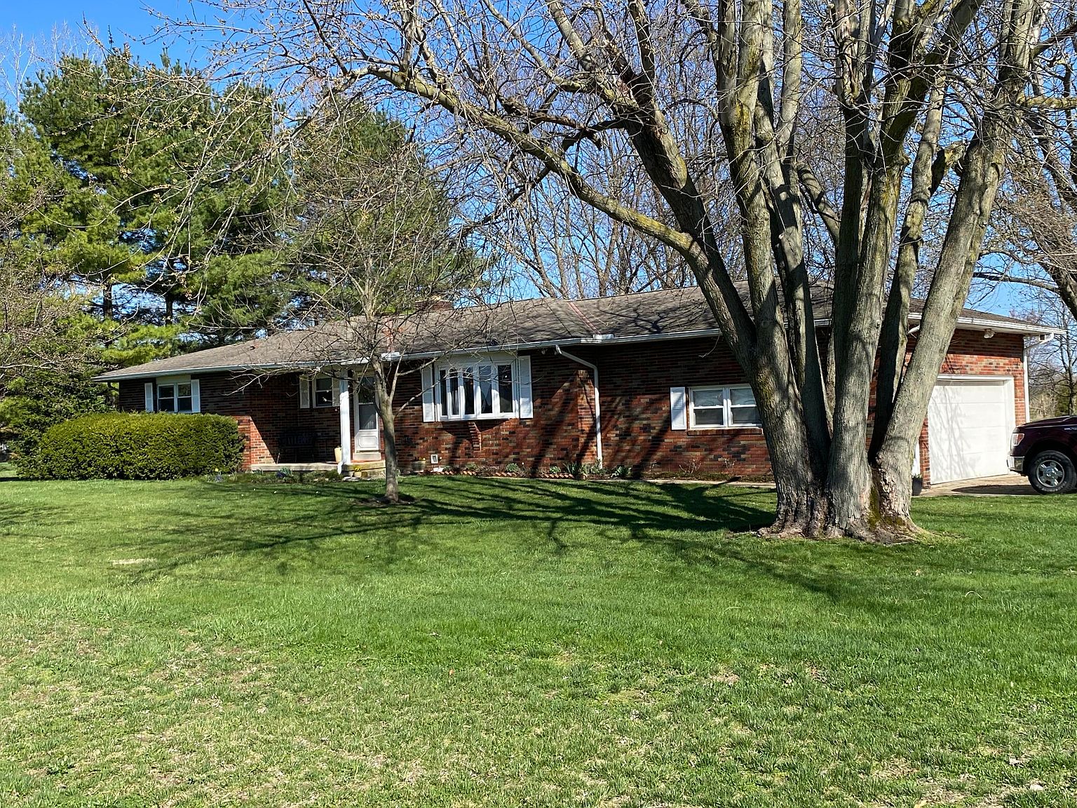 4644 Zuber Rd, Orient, OH 43146 | Zillow