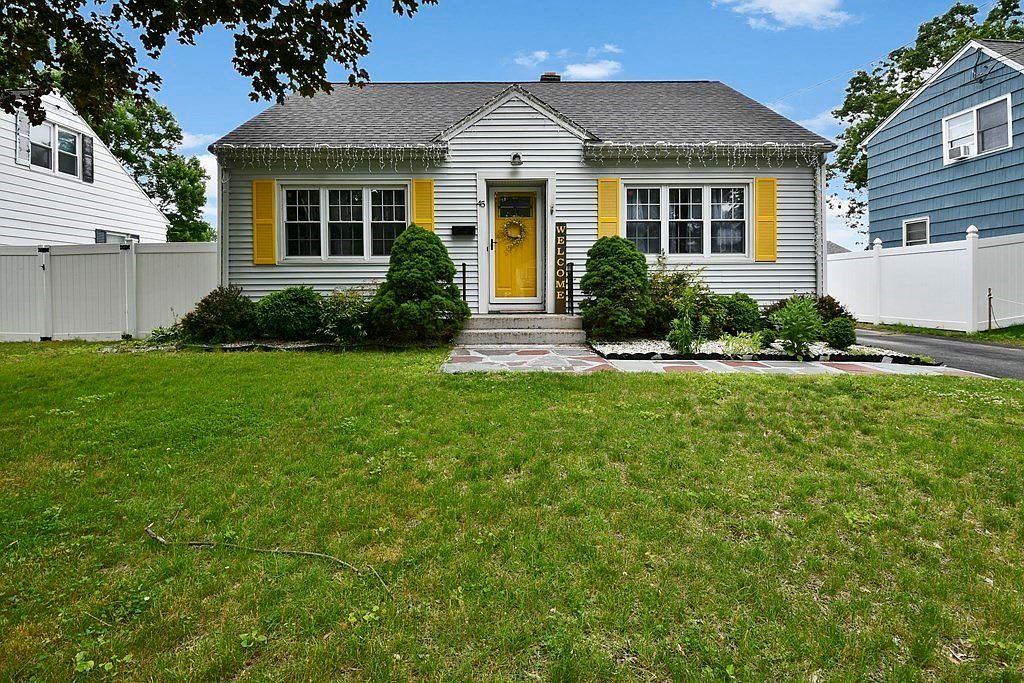 45 Wrona St, Springfield, MA 01151 | Zillow