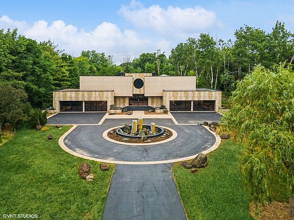 37W756 Woodgate Rd, Saint Charles, IL 60175 | MLS #11820858 | Zillow