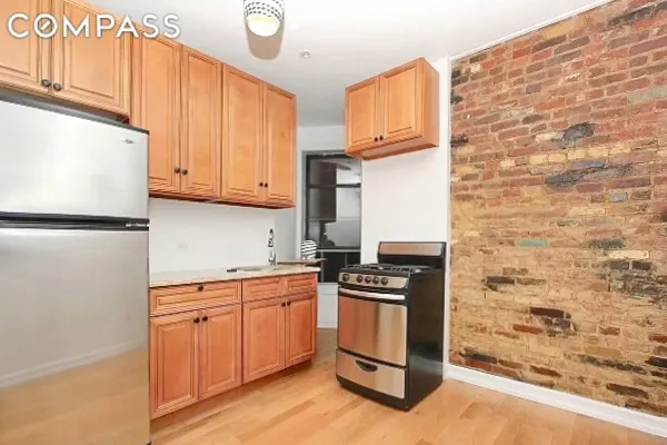 120 Thompson Street #27 in Soho, Manhattan | StreetEasy