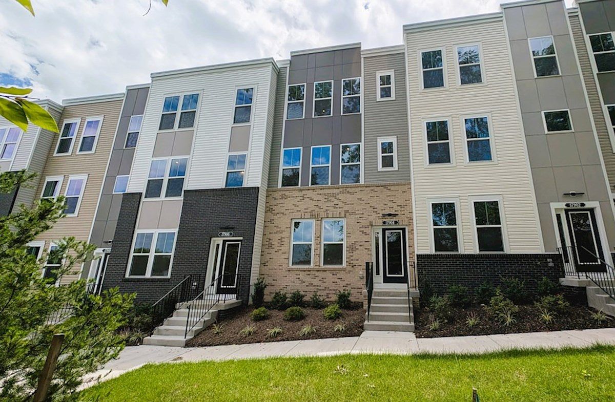 17904 Alicia Ave, Dumfries, VA 22026 | Zillow