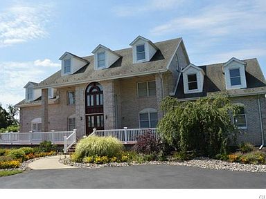 40 Waltman Loop Ln, Easton, PA 18042 | Zillow