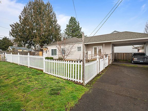2720 SE 87th Ave, Portland, OR 97266 | MLS #24271828 | Zillow