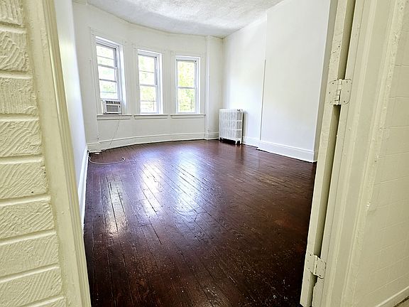 186 Ocean Ave APT 3, Jersey City, NJ 07305 | Zillow