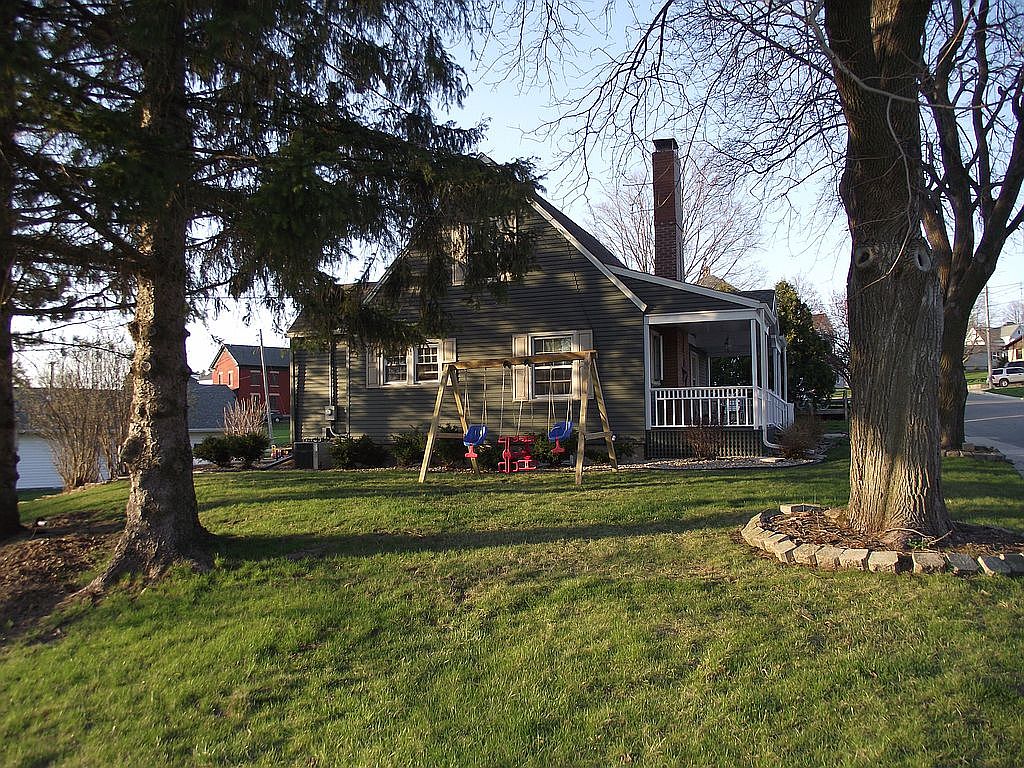 217 N Mineral St, Shullsburg, WI 53586 | Zillow