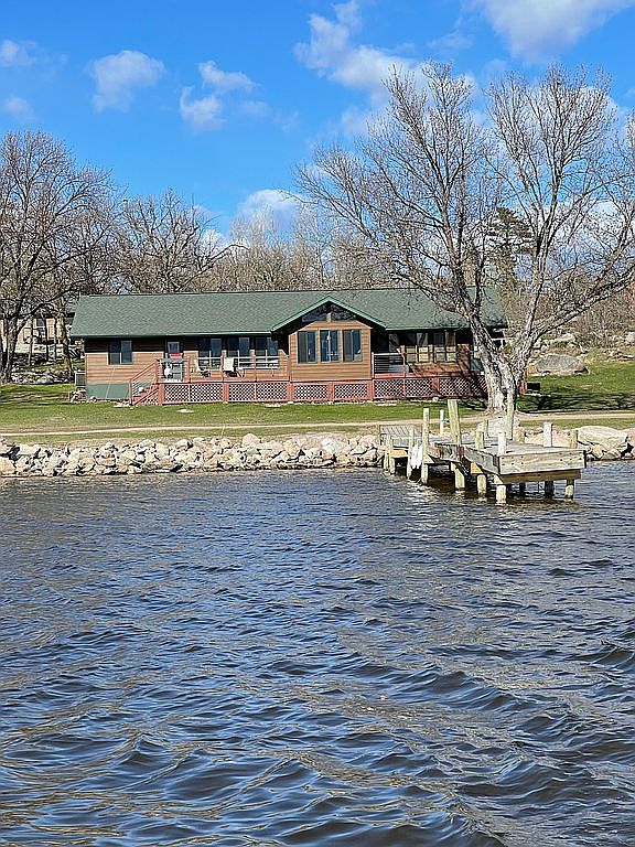 98 Flag Is UNIT 5, Angle Inlet, MN 56711 | Zillow