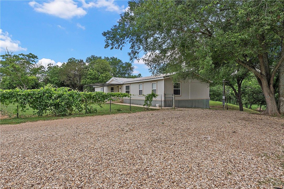 205 County Road 3196, Valley Mills, TX 76689 | Zillow
