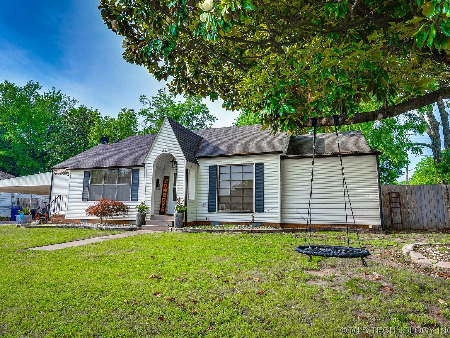 529 W 21st St, Ada, OK 74820 | Zillow