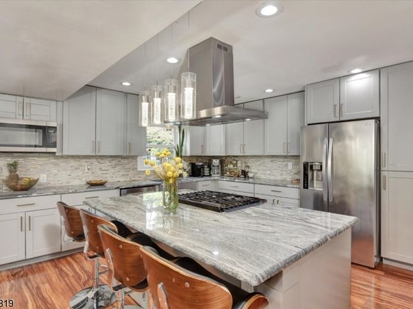 Hightstown NJ Real Estate - Hightstown NJ Homes For Sale | Zillow