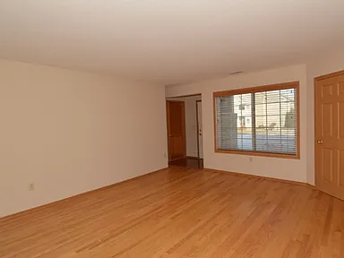 6930 S Rolling Meadows Ct Oak Creek WI | Zillow