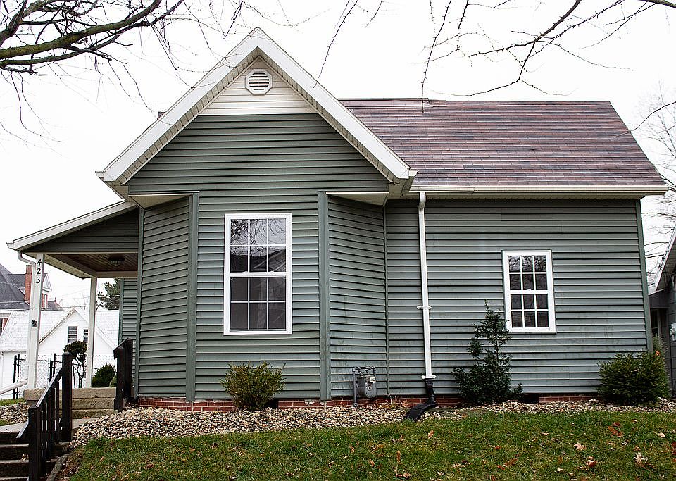 423 N Perry St, Saint Marys, OH 45885 | Zillow