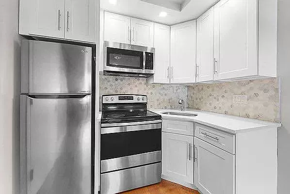 314 Park Avenue #3D in Clinton Hill, Brooklyn | StreetEasy