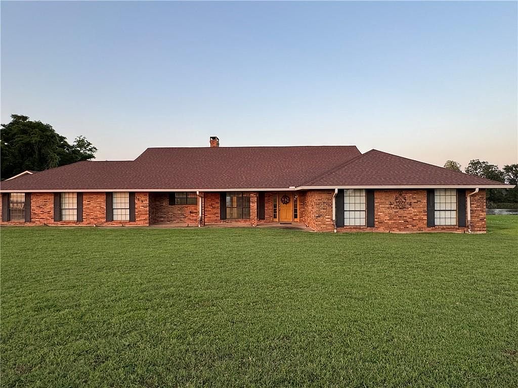 324 Riverview Dr, Natchez, LA 71456 | MLS #2509291 | Zillow