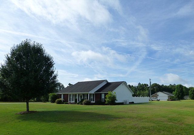 96 Brandon St, Baxley, GA 31513 | Zillow