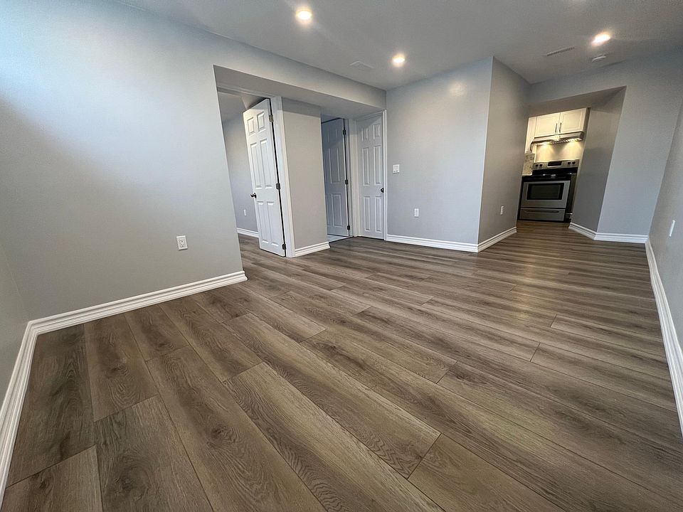 27 The Westway #1, Toronto, ON M9P 2B2 | Zillow