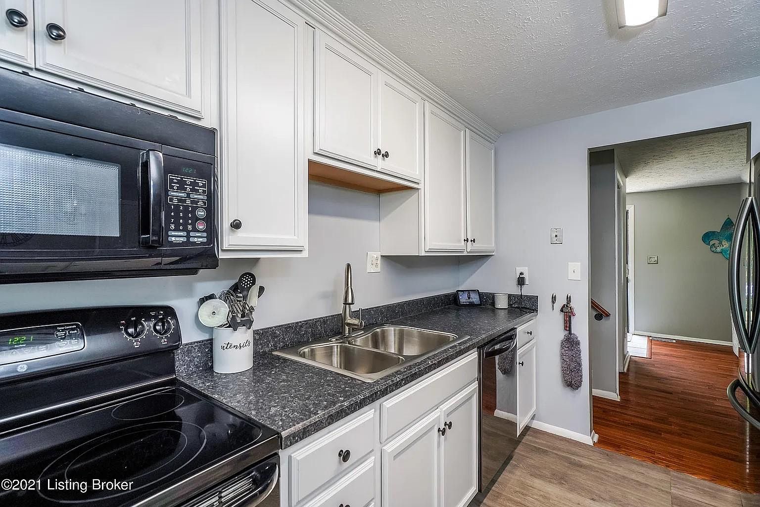 4402 Amelia Ct, Fincastle, KY 40241 | Zillow