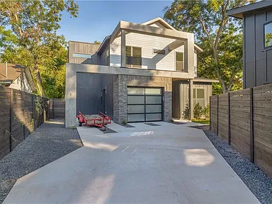 1121 1/2 Henninger St Austin TX | Zillow